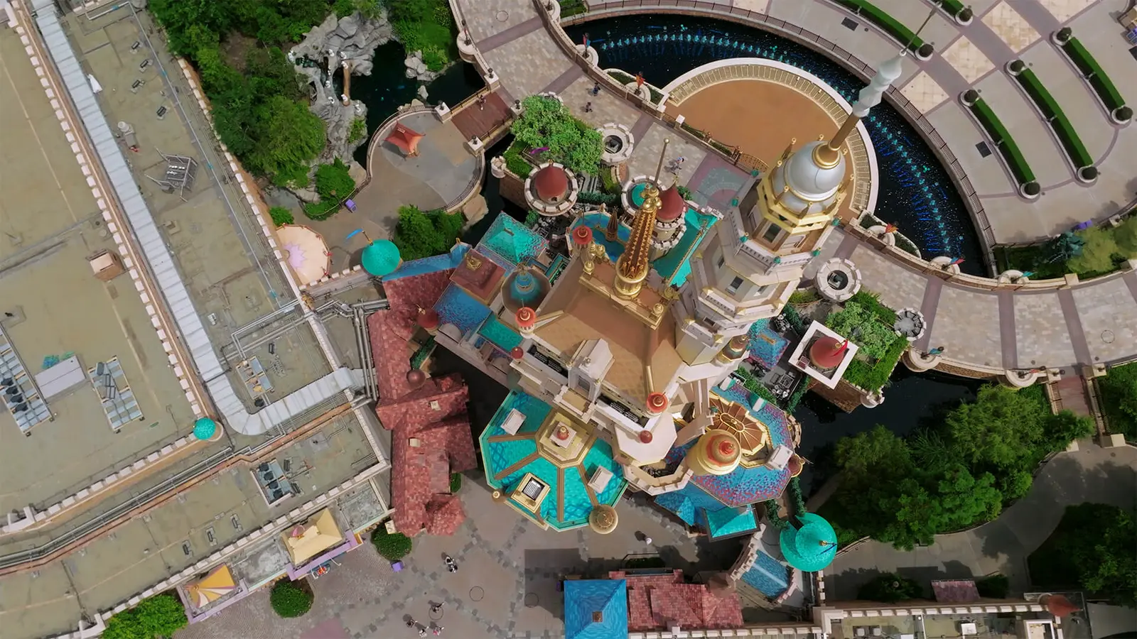 Theme Park audio systems | Weather protected. Immersive. Built-to-last ...