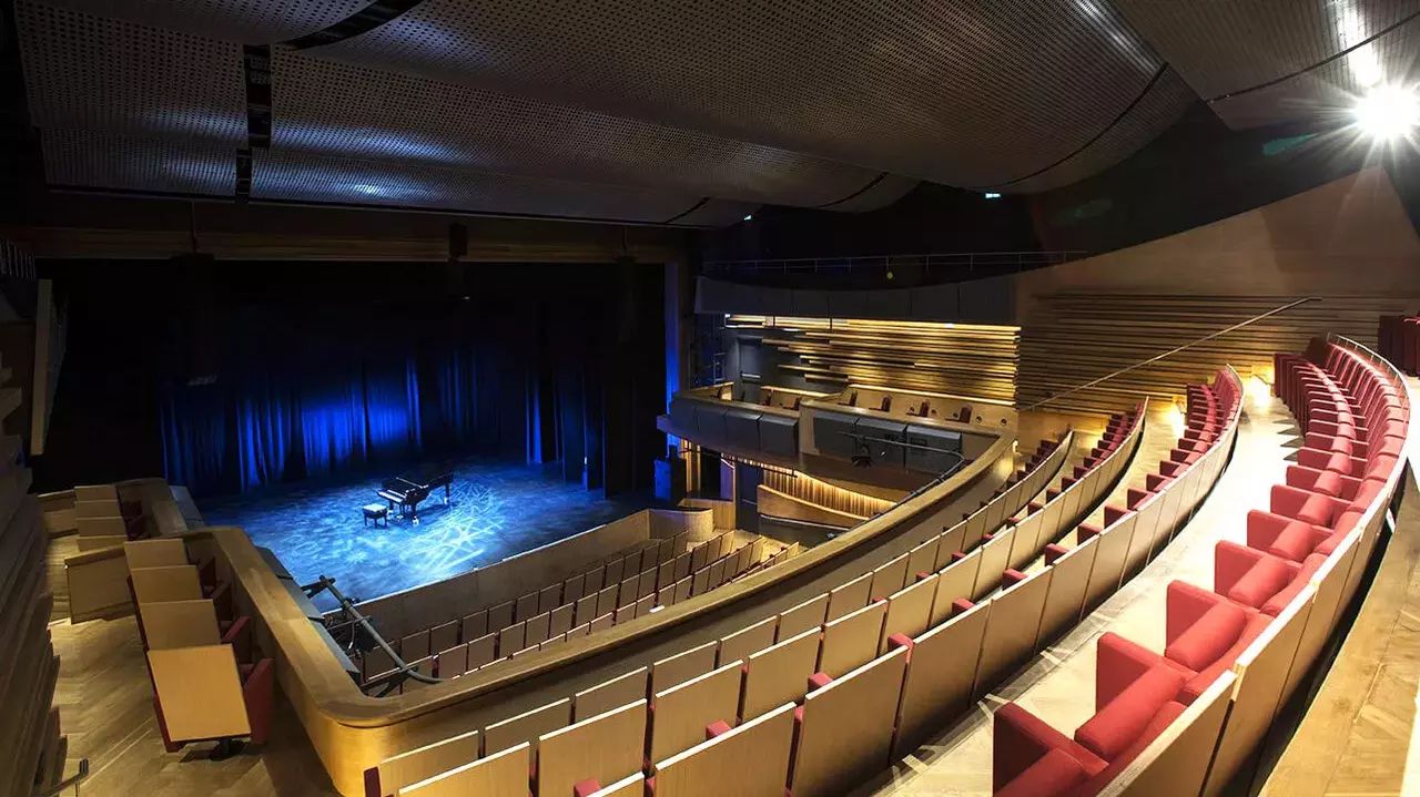 d&b T-Series is the optimum solution at Mauritius’ landmark art venue ...